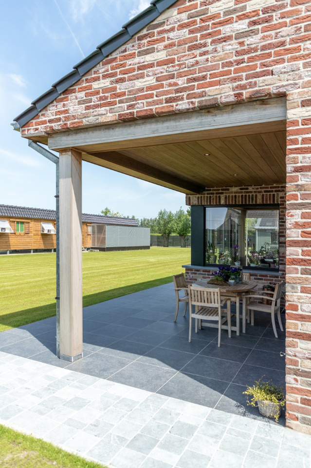 Landelijke woning met overdekt terras | Caerels
